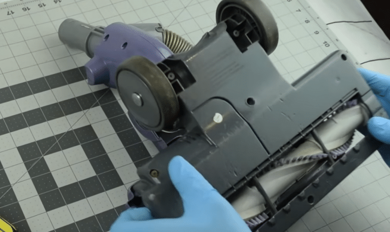 How to Remove Roller Brush From Shark Vacuum - Cleaners Advisor