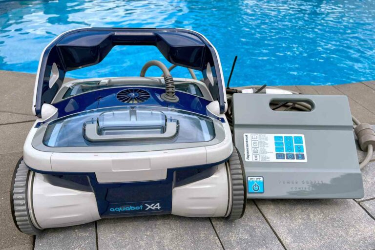 Best Commercial Pool Vacuum Cleaners [Tested & Tried in 2023 ...